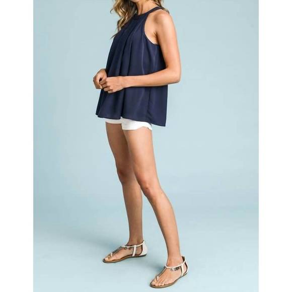 DOE AND RAE | Tops | New Doe And Rae Elegant Flowy Halter Top In Black ...